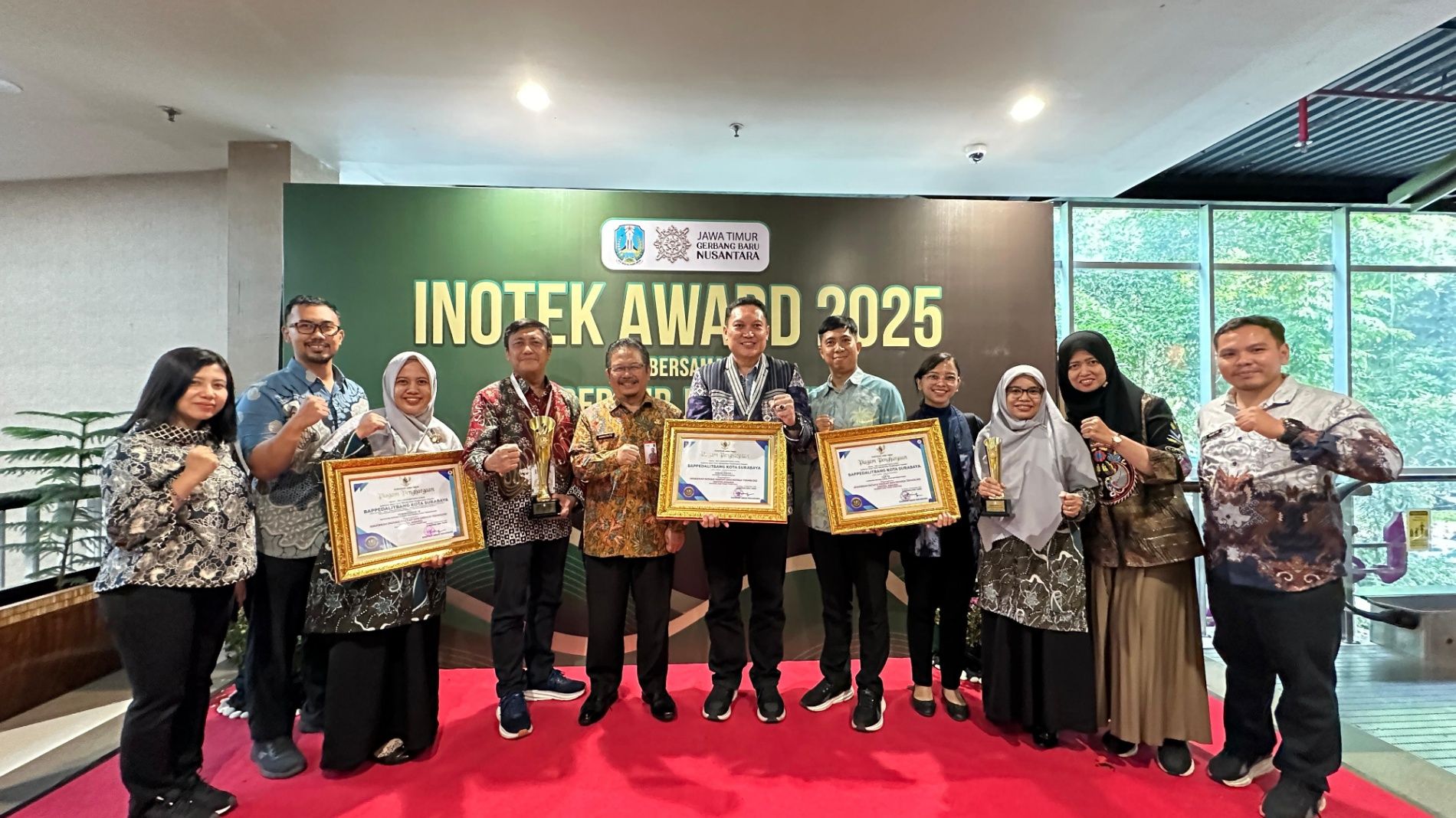 Kota Surabaya Raih Prestasi di Inotek Award Jatim 2025, Kampung ...